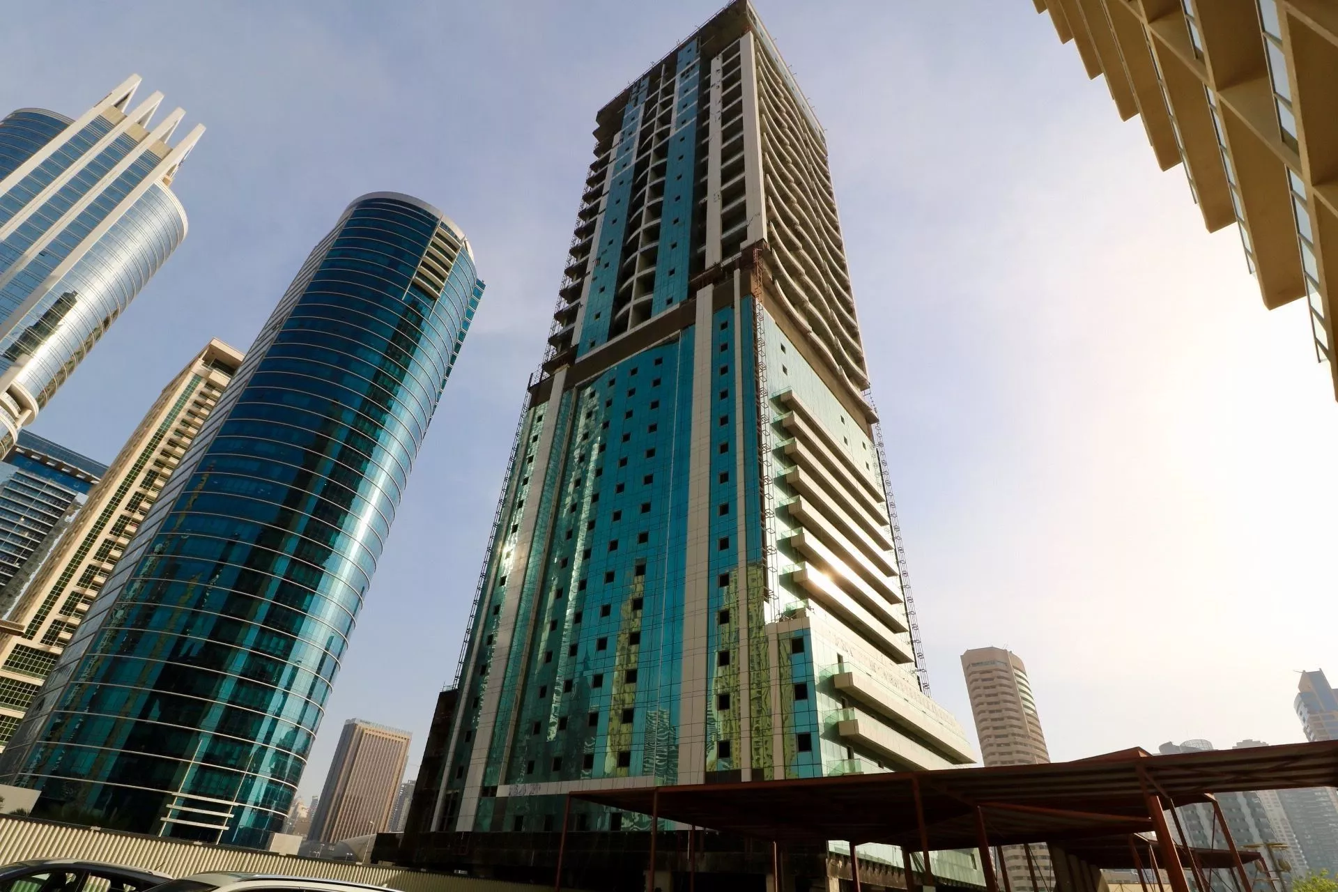 Jumeirah Lakes Towers (JLT) area in Dubai | Metropolitan Premium Properties