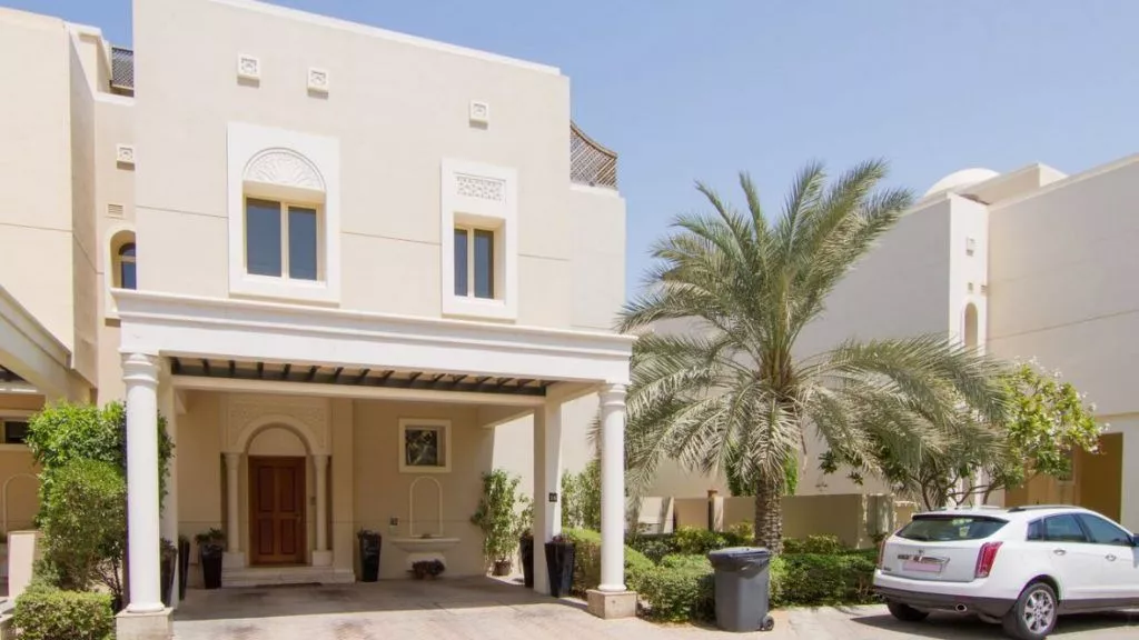 Emirates Hills area in Dubai | Luxury Villas for Sale in UAE ...