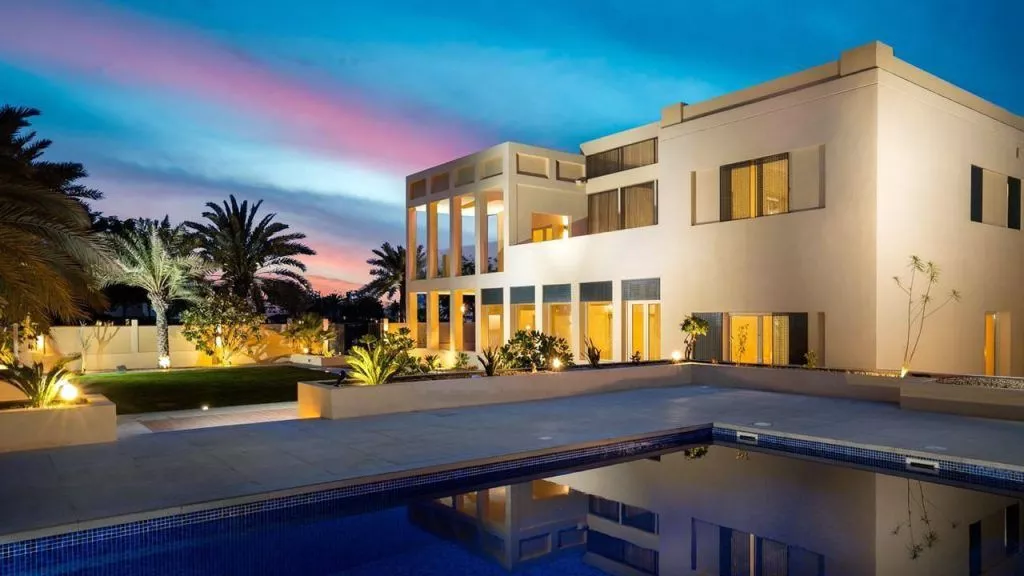 Emirates Hills area in Dubai | Luxury Villas for Sale in UAE ...